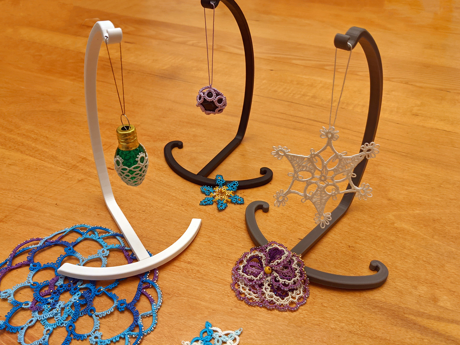 Tatting display stand - Stephanie Cervi Design